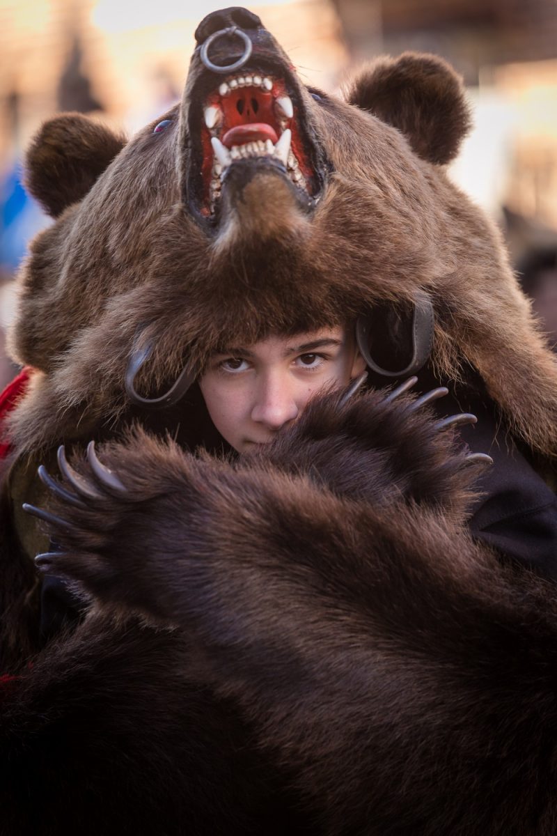 ”Dansul Urșilor”, tradiția românească pe cale să intre în Lista ...