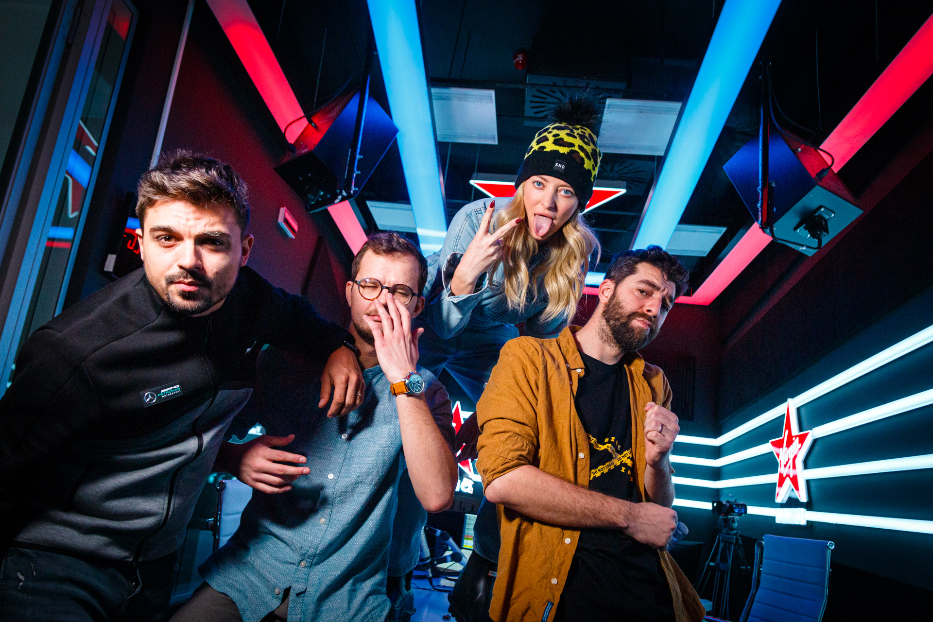 Cum a început weekendul mai bine cu Delia, live la Virgin Radio Romania ...