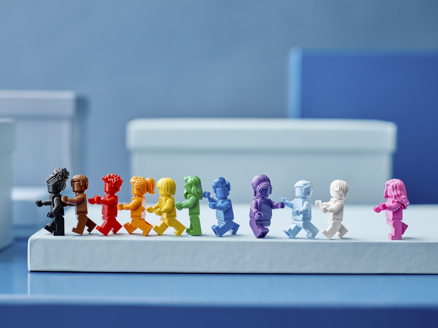 Everyone Is Awesome – LEGO face un set special LGBTQIA+ : VIRGIN RADIO ...