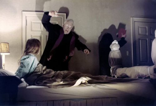 O nouă trilogie ”The Exorcist”, cu Ellen Burstyn şi Leslie Odom Jr ...