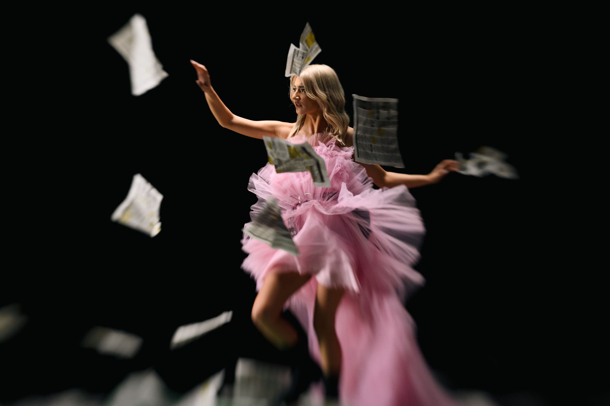 Andia lansează oficial „Sfârșitul lumii”, piesa care a devenit virală ...