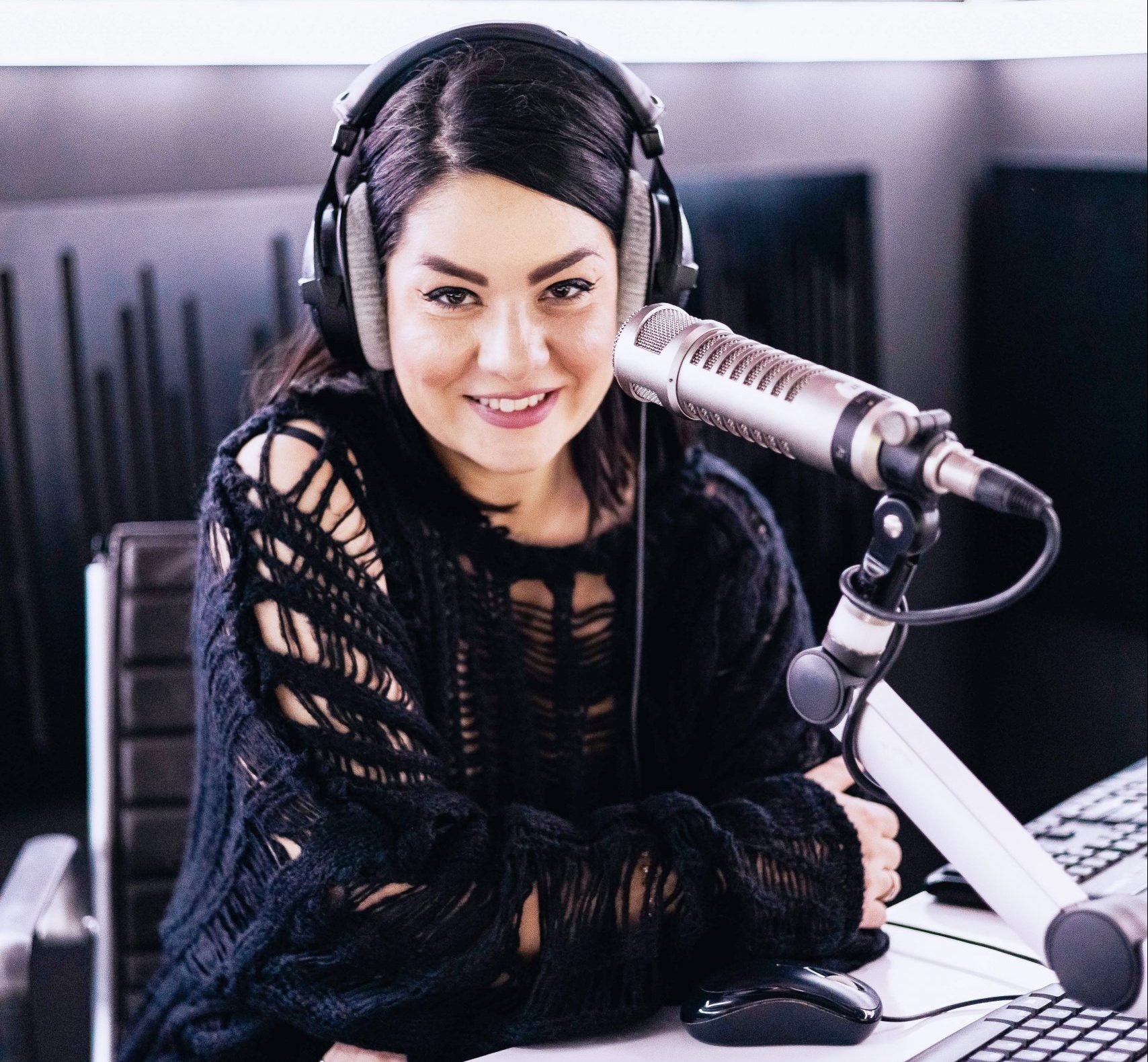 NO FAKE NEWS, SPEAK THE TRUTH. Cu Oana Tache : VIRGIN RADIO ROMANIA